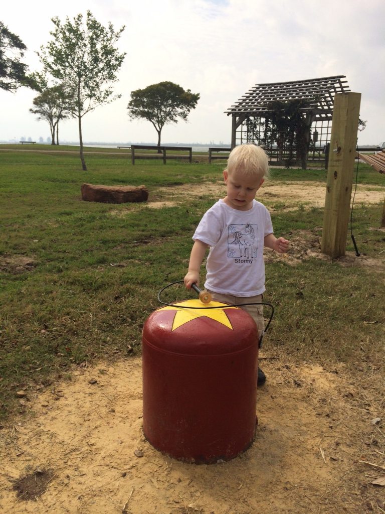 Review + Giveaway: ‘Lightseekers’ – GeekDad