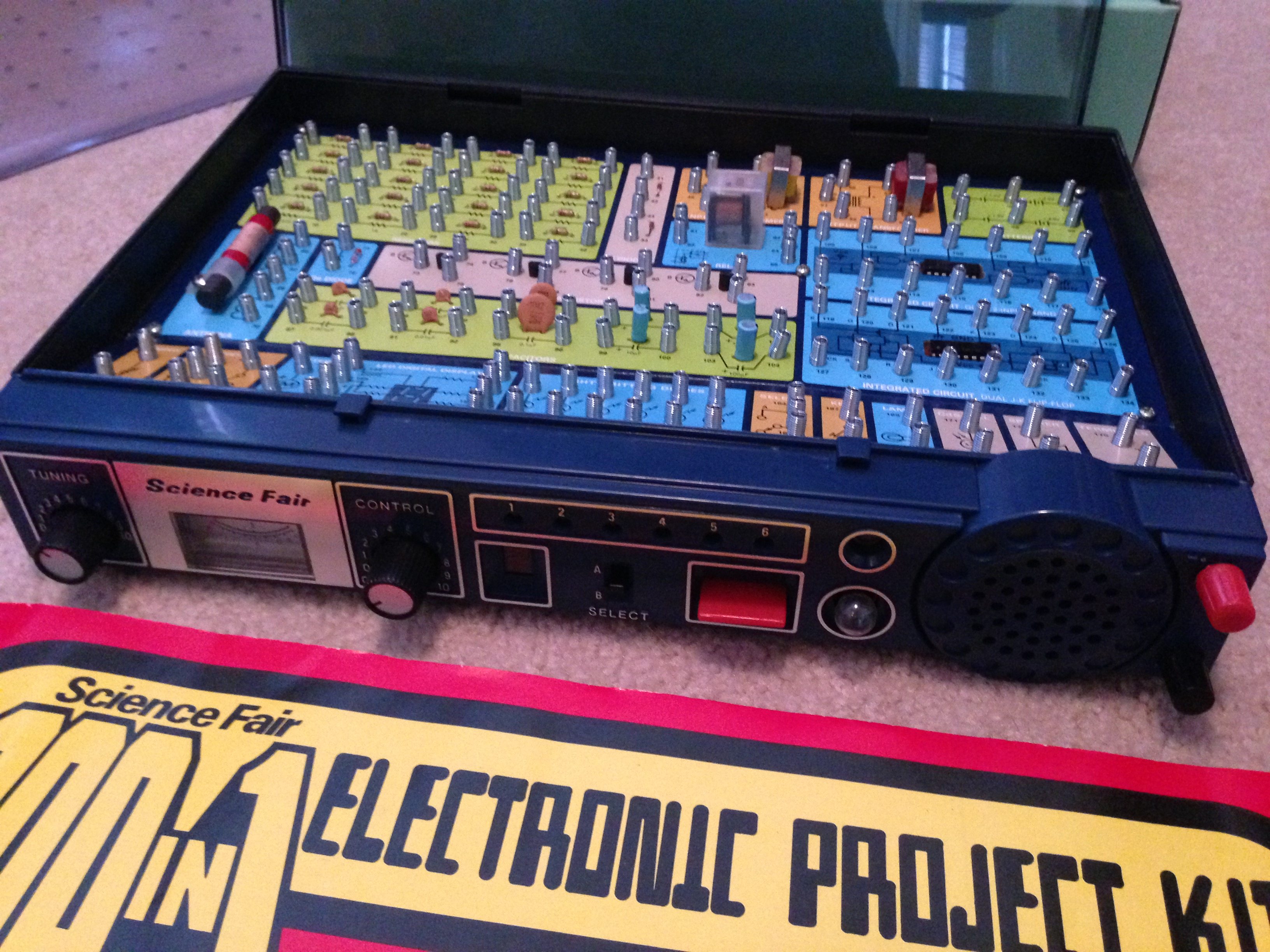 Hobbyist Kits — Yesterday (200-in-1) and Today (DuinoKit)! – GeekDad