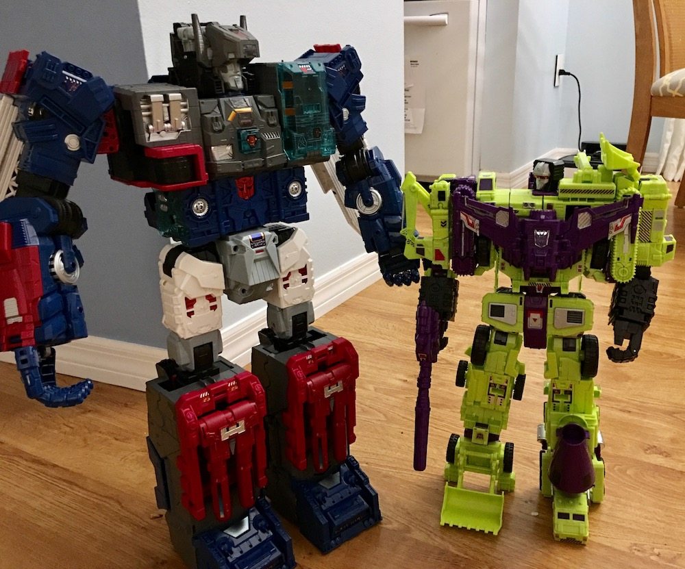Fortress Maximus, Blaster, and Powermaster Prime Kick Off the New ...