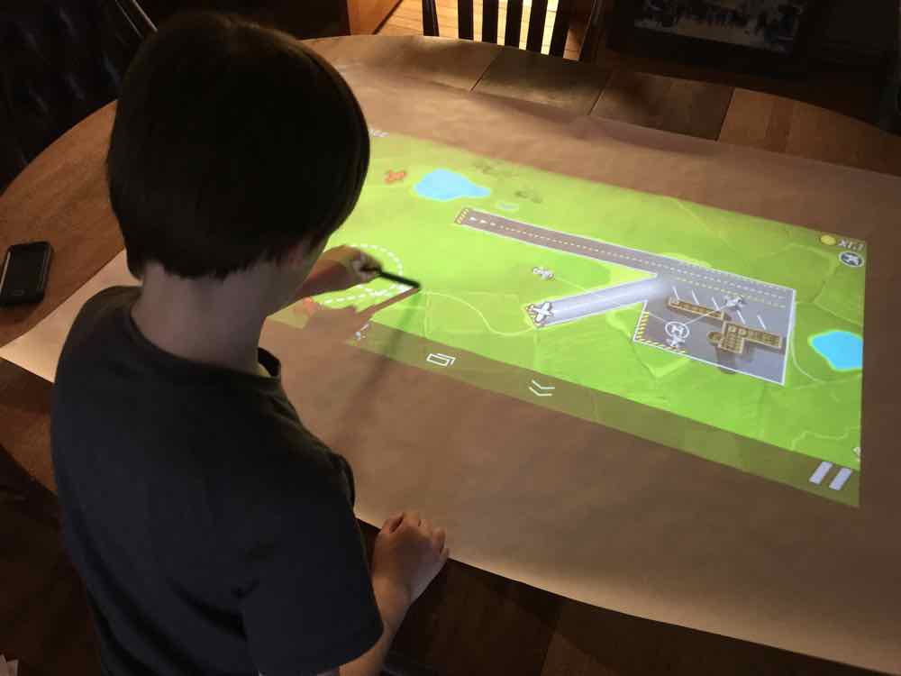 Turn Your Table Top Into an Interactive Display with the Touchjet Pond – GeekDad
