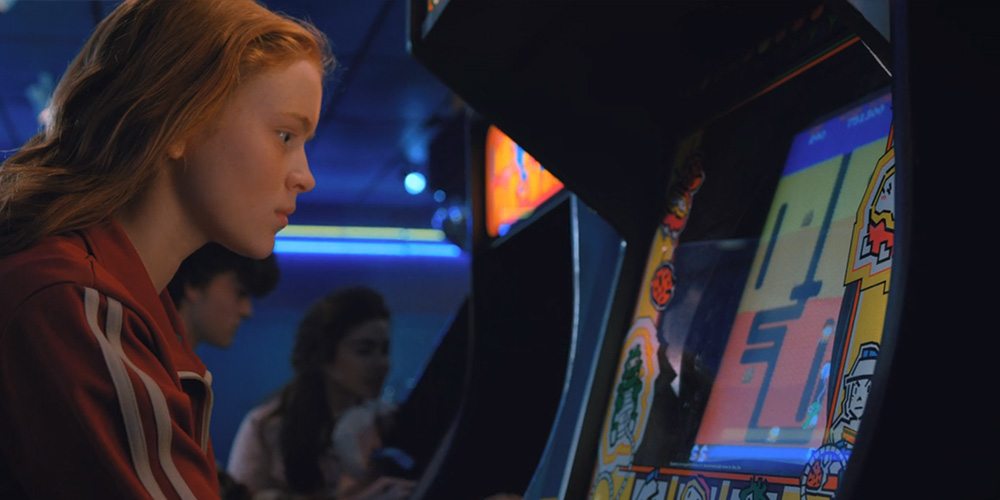 5 Things Wrong With the Arcade in ‘Stranger Things 2’ – GeekDad