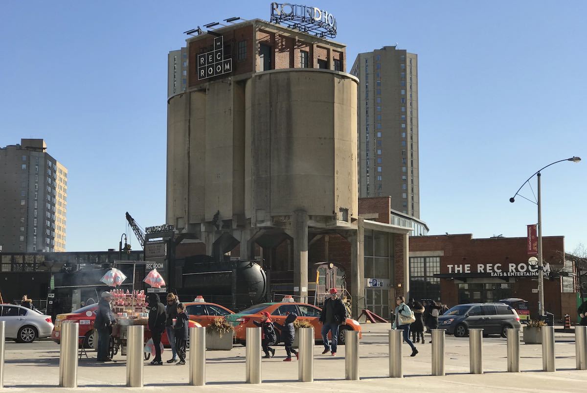 Hanging Out at Toronto’s The Rec Room – GeekDad