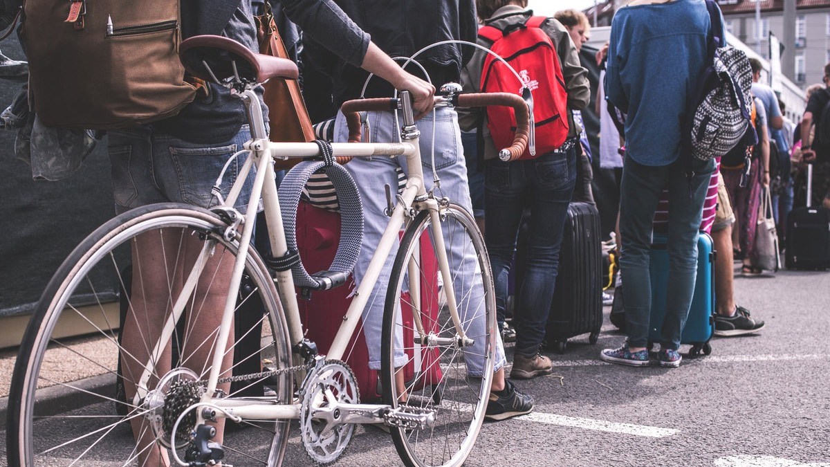 Americans: When Did You Start Using the Word “Queue?” – GeekDad