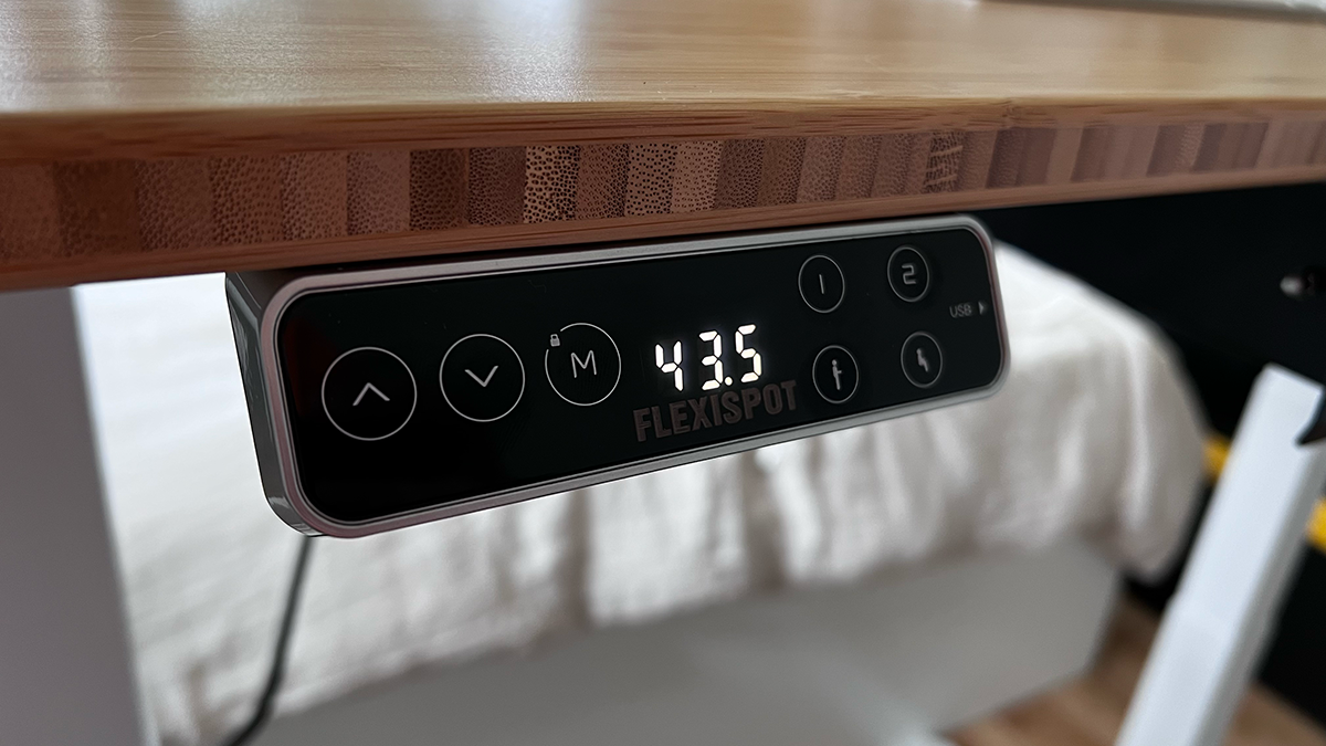 Fix that Work-From-Home Slouch with the FlexiSpot E7 Pro Plus Standing ...