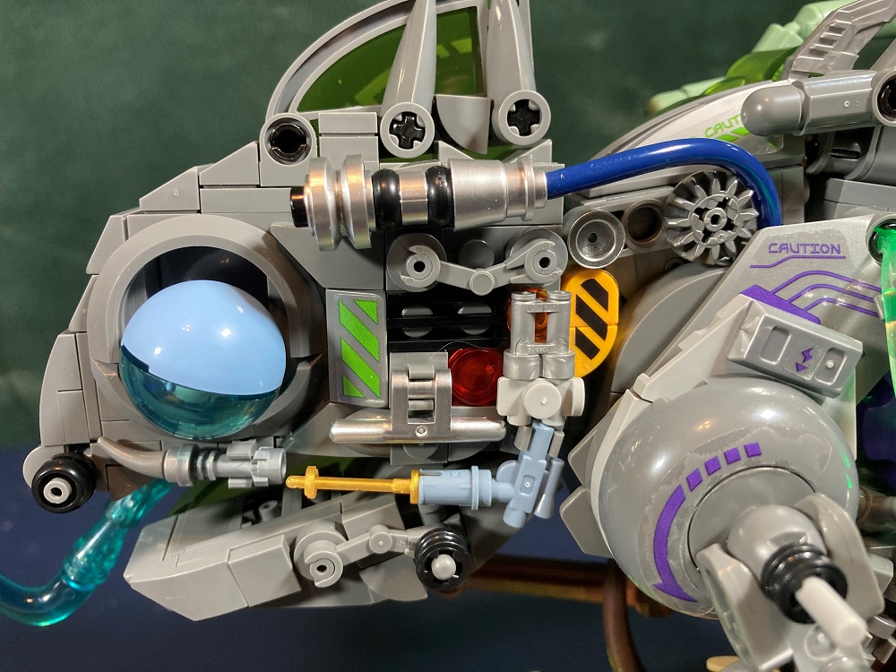 Build the New Mechanical Chameleon Model by JMBricklayer – GeekDad