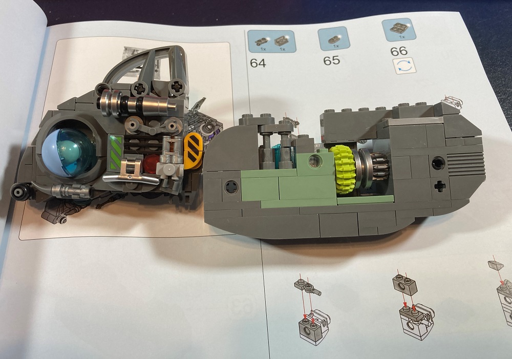 Build the New Mechanical Chameleon Model by JMBricklayer – GeekDad