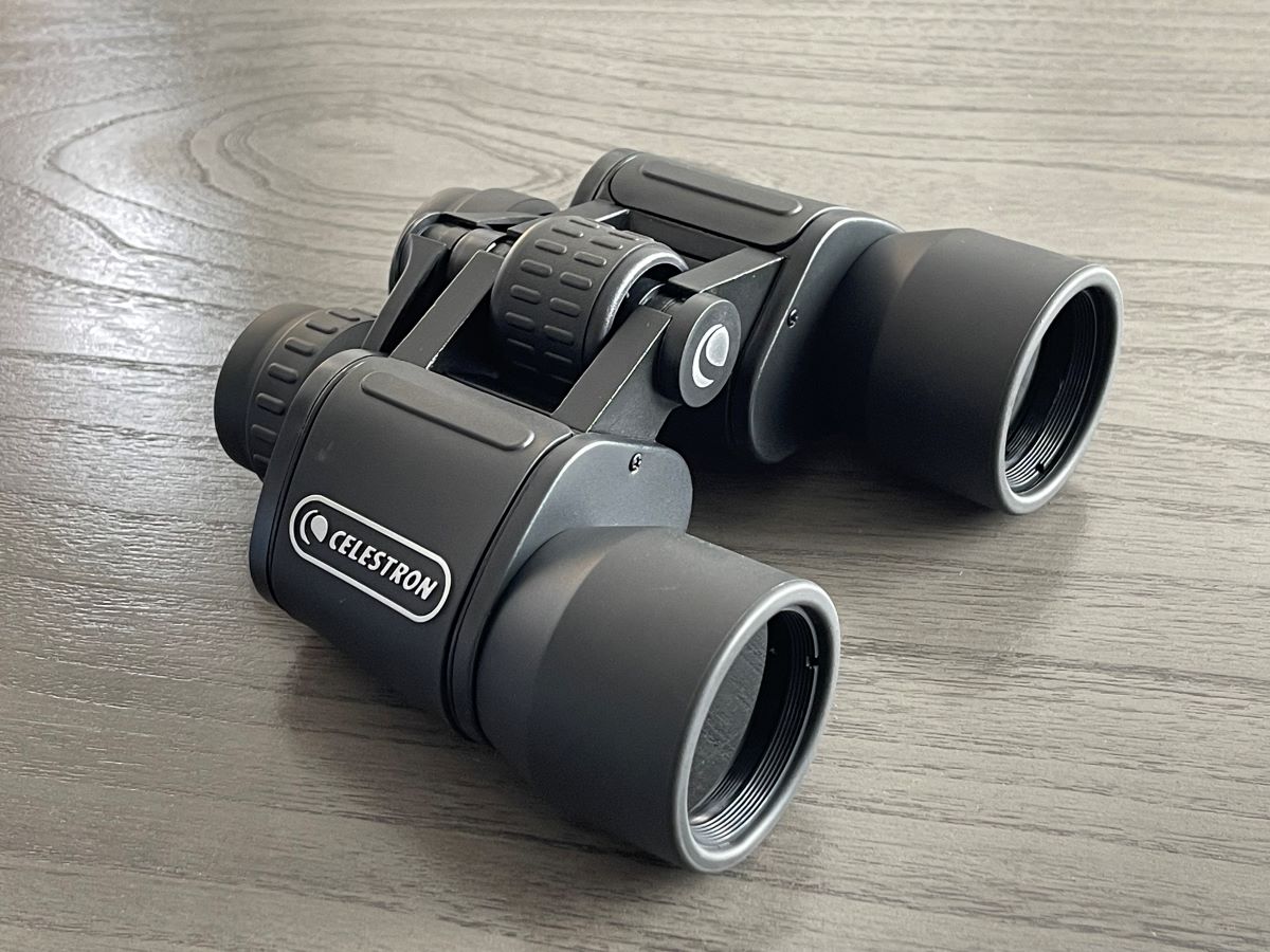 View the Total Solar Eclipse With the EclipSmart 10X42mm Porro Solar ...