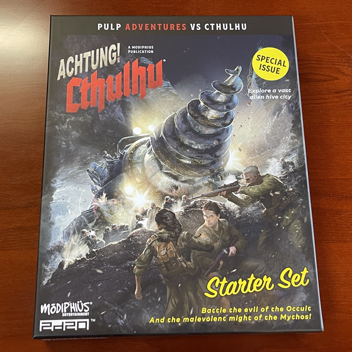 It’s a Weird, Weird War With the ‘Achtung! Cthulhu 2D20 Starter Set ...