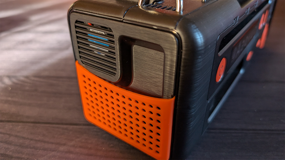 Keep Everything Charged with the Aaoyun Portable Power Station – GeekDad